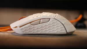 【レビュー】Finalmouse Ultralight 2 良かった点と気になった点！サイズ感や重量感、持ち心地について！